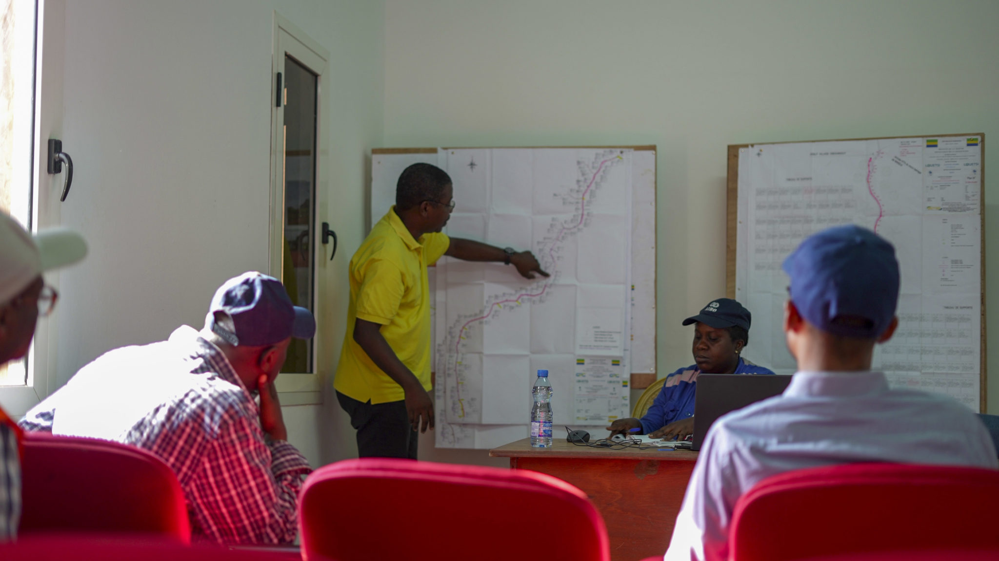 Gabon Power Company inspecte le chantier du projet d’électrification ...